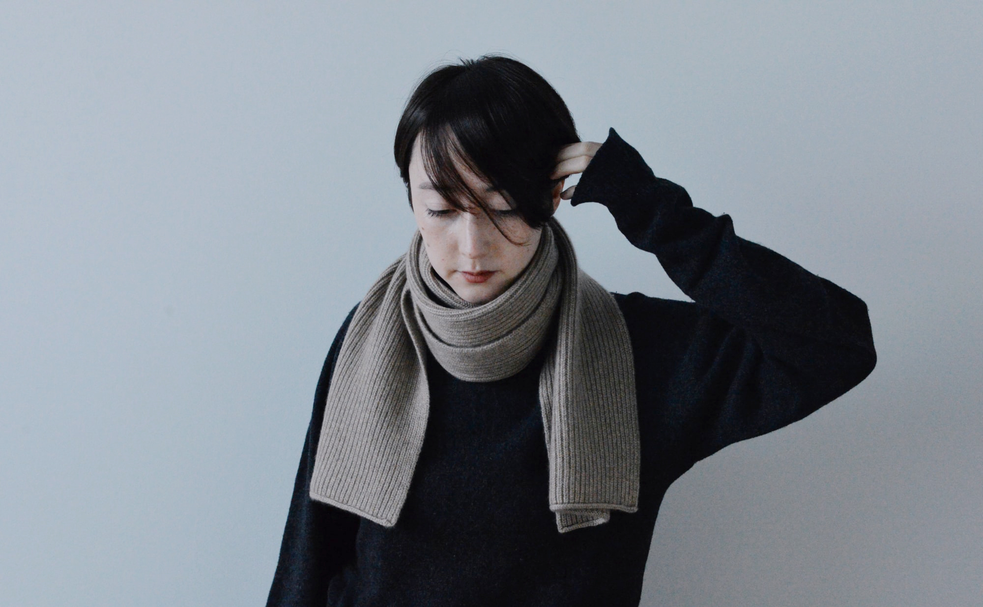 リブニットマフラー ブラウン | OLU NATURAL BASIC | nostos books ノストスブックス