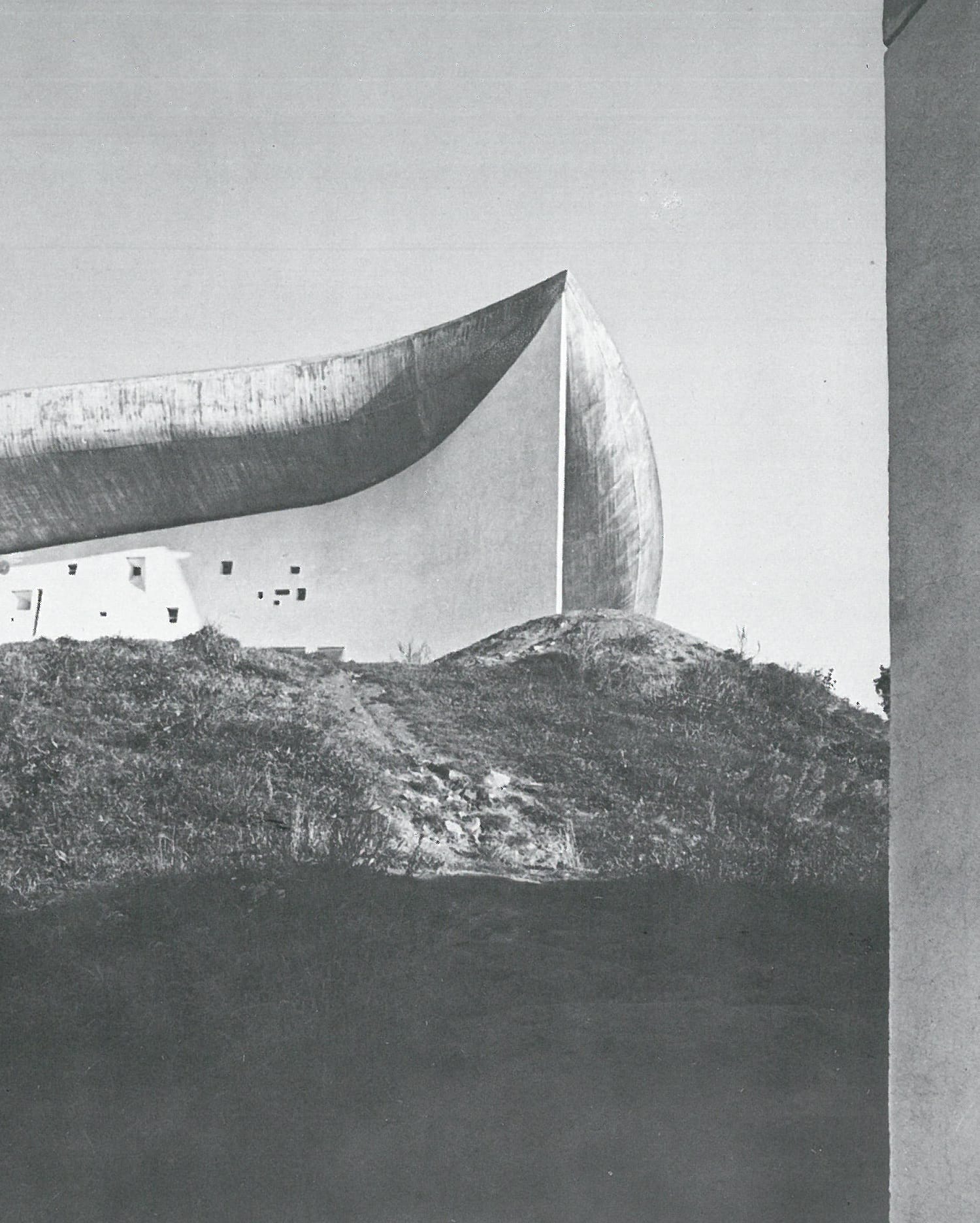 issue_church | nostos books ノストスブックス
