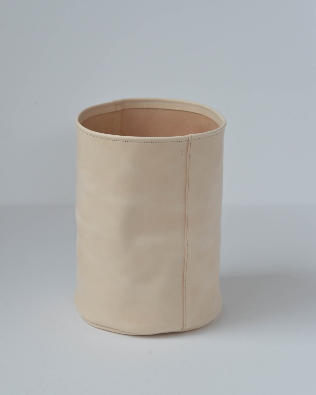 Trash box Cream | REEL | nostos books ノストスブックス